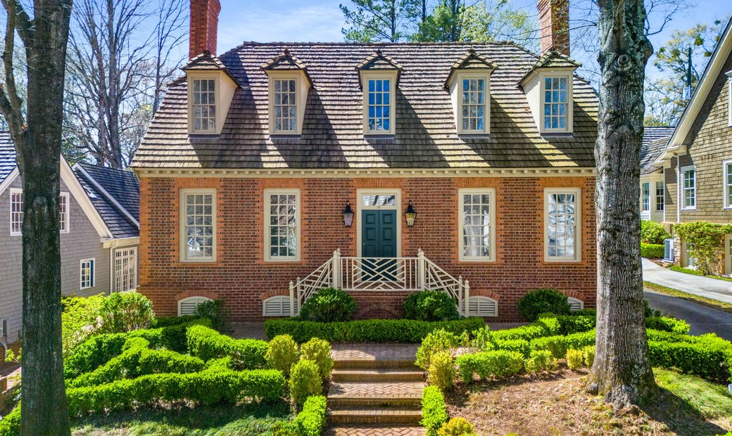 Beautifully Reimagined Williamsburg Style In Atlanta, Georgia, United ...