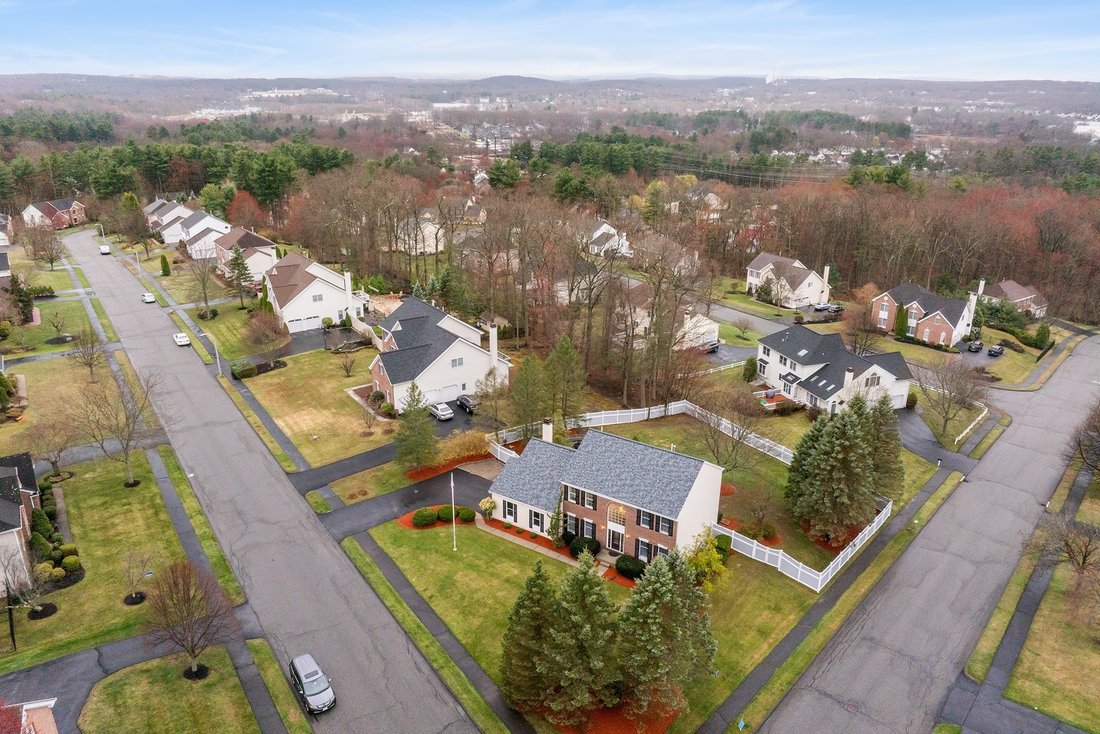 37 Hawthorne Rd In Shrewsbury, Massachusetts, United States For Sale ...