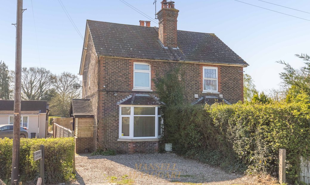 House Horley In Horley, England, United Kingdom For Sale (15475210)