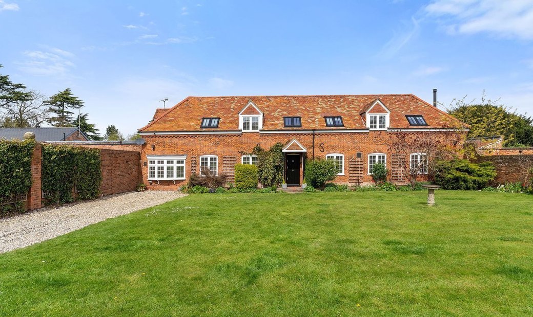 3 Bedroom Detached House For Sale In In Newport, England, United ...