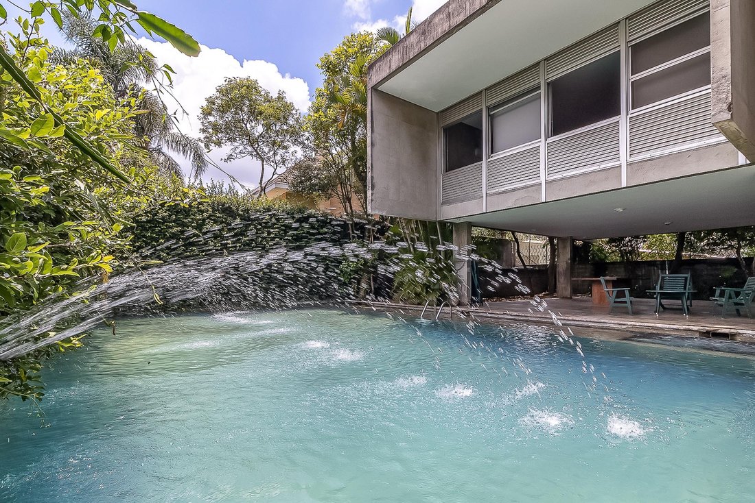Completely Restored House Designed By In São Paulo, State Of São Paulo ...