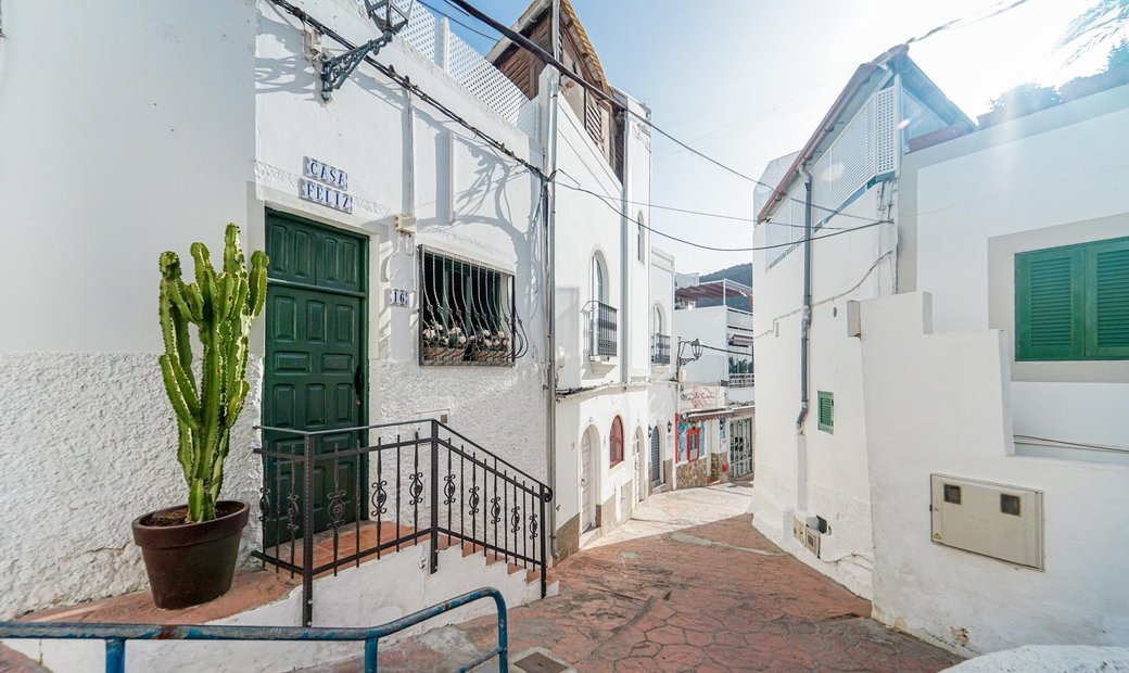 Playa De Mogan Villa In Playa De Mogan, Spain For Sale (15480064)