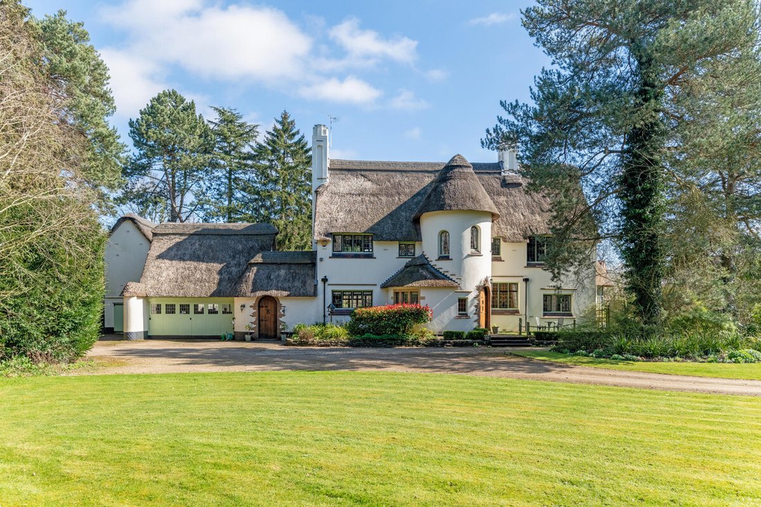 7 Bedroom Detached House For Sale In Rugby In Rugby, England, United ...