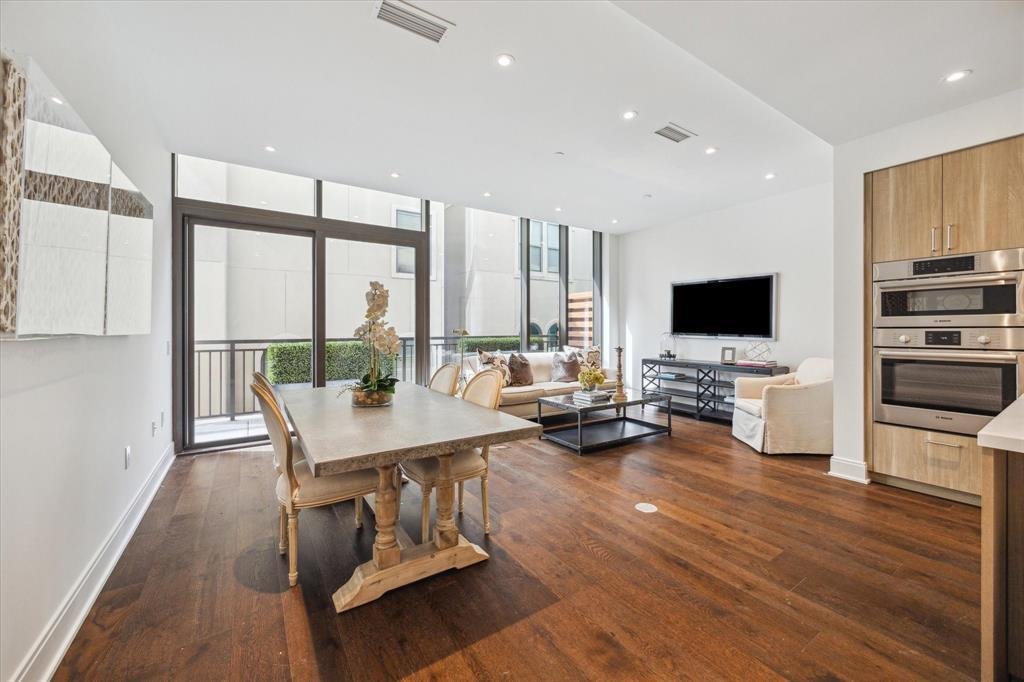 Condo Houston In Houston, Texas, United States For Sale (15482285)