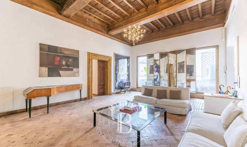 Prestigiosa Residencia Histórica De 360 Metros Cuadrados En Roma, Lacio ...