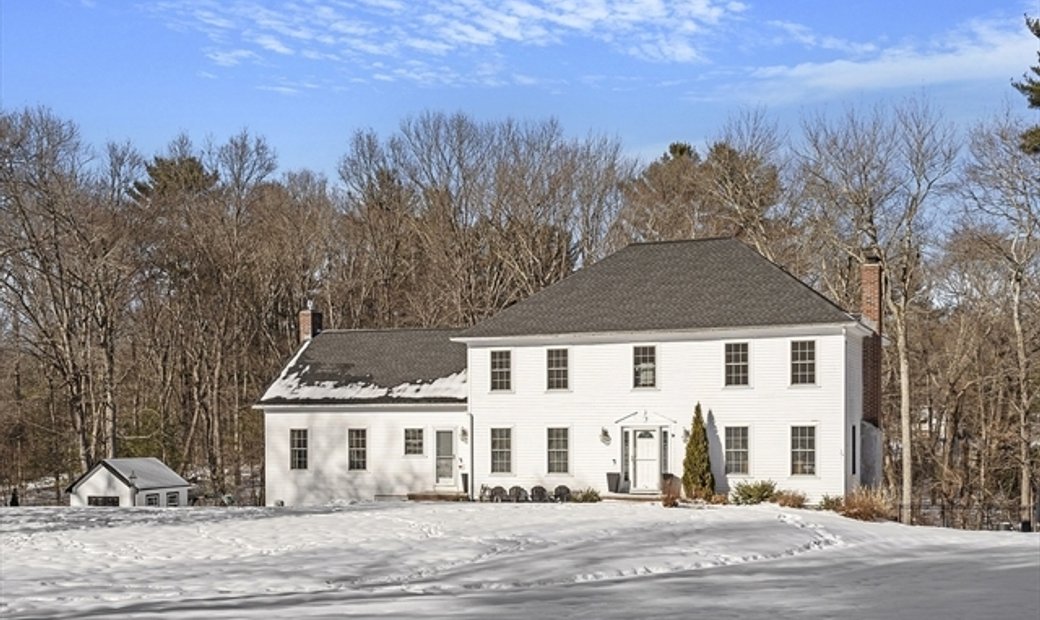 Classic Colonial On A Desirable In Andover, Massachusetts, United ...