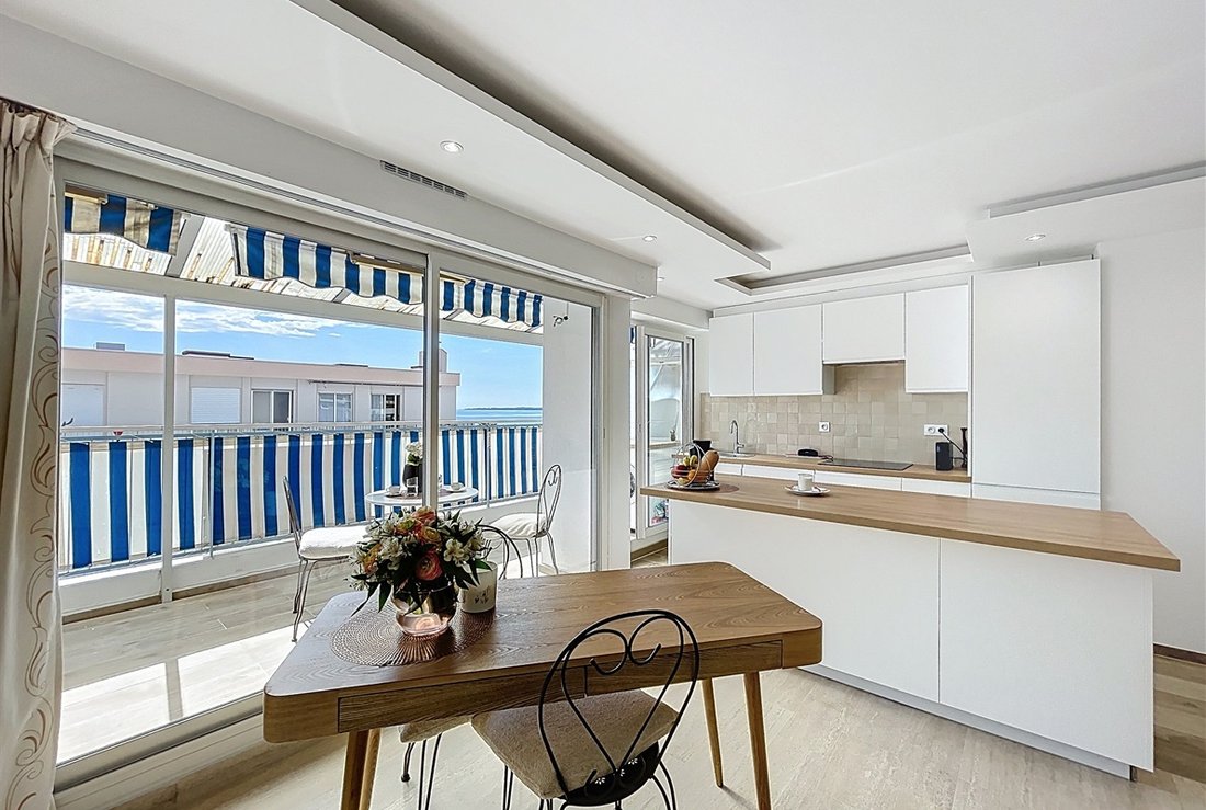 3 Rooms With Sea View And In Vallauris, Provence Alpes Côte D'azur ...