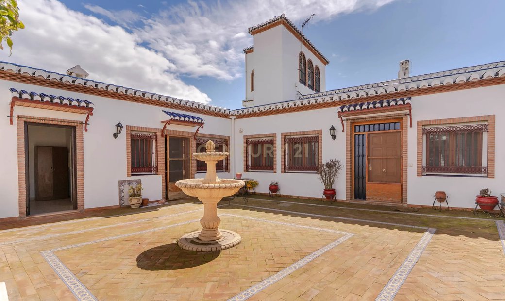 "Caserio En Venta En La Vega De Granada: In Granada, Andalusia, Spain ...