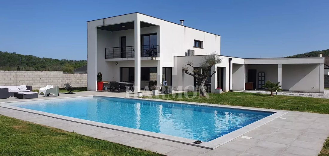 Pau House In Pau, Nouvelle Aquitaine, France For Sale (15501533)