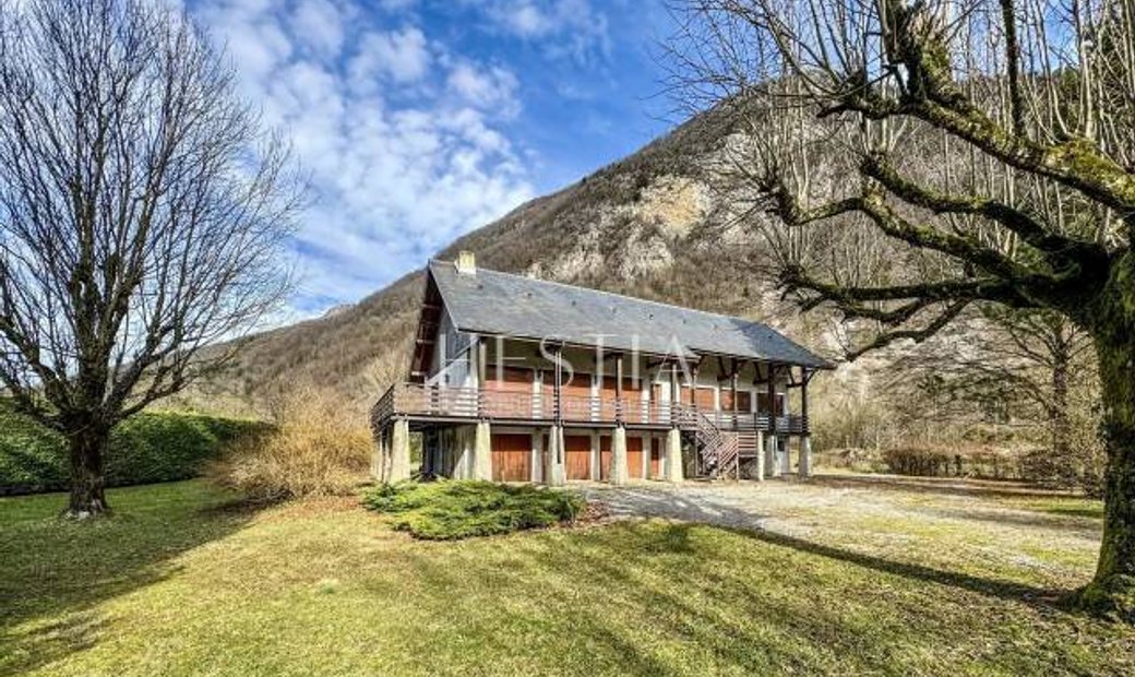 Detached House Near Lake Annecy In Doussard, France For Sale (15503909)