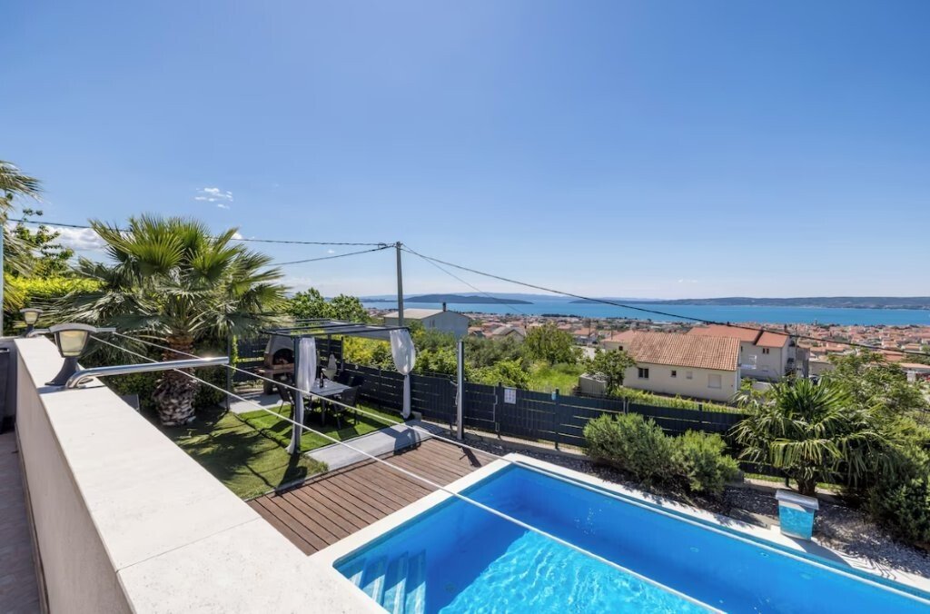 Villa For Sale In Kastel Stari, Split In Kastel Stari, Croatia Zu ...