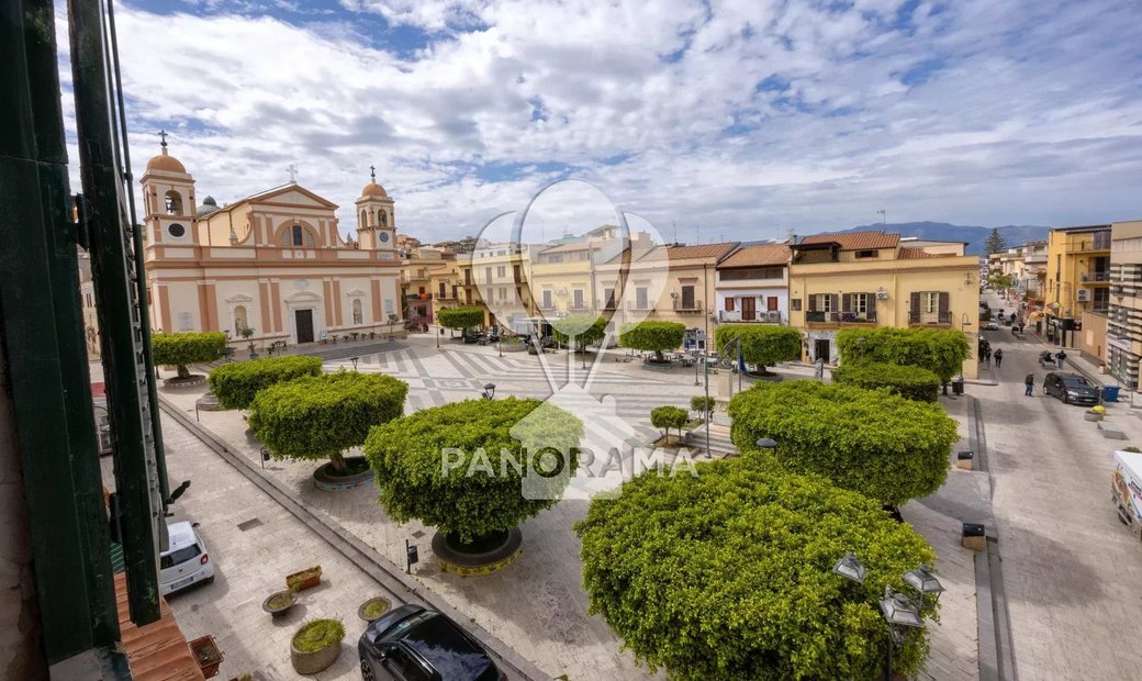 Historic Property On The Piazza Of Balestrate In Balestrate, Sicily ...