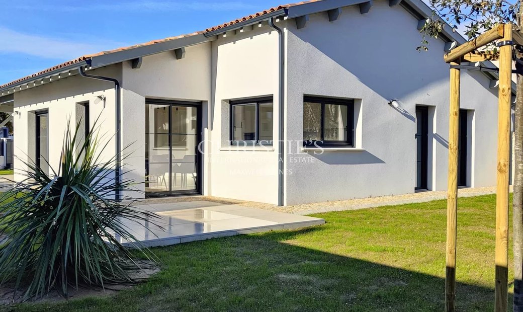 La Rochelle New Single Storey In La Rochelle, Nouvelle Aquitaine ...