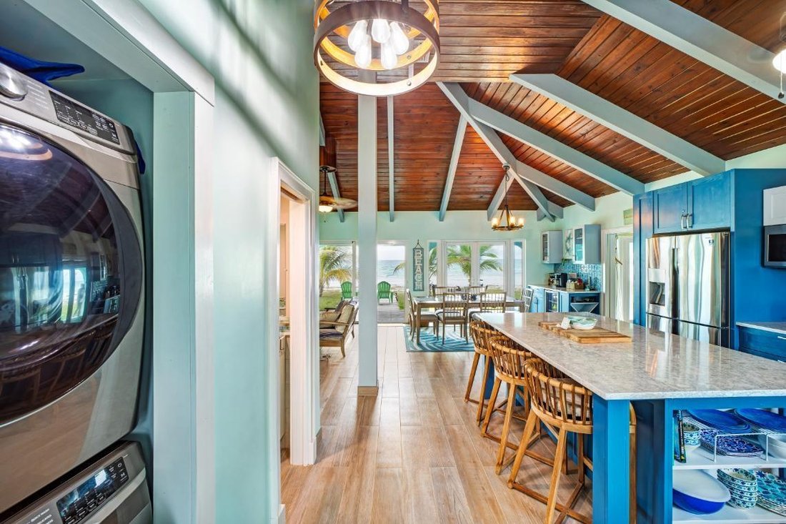 Stunning Beachfront Oasis – In Pelican Point, East Grand Bahama, The ...