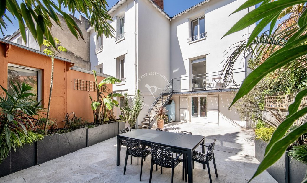 Nantes House In Nantes, Pays De La Loire, France For Sale (15512758)