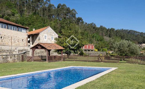 Luxury houses with terrace for sale in Tomino, Galicia, Spain ...