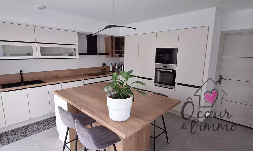 Cholet House In Cholet, Pays De La Loire, France For Sale (15518544)