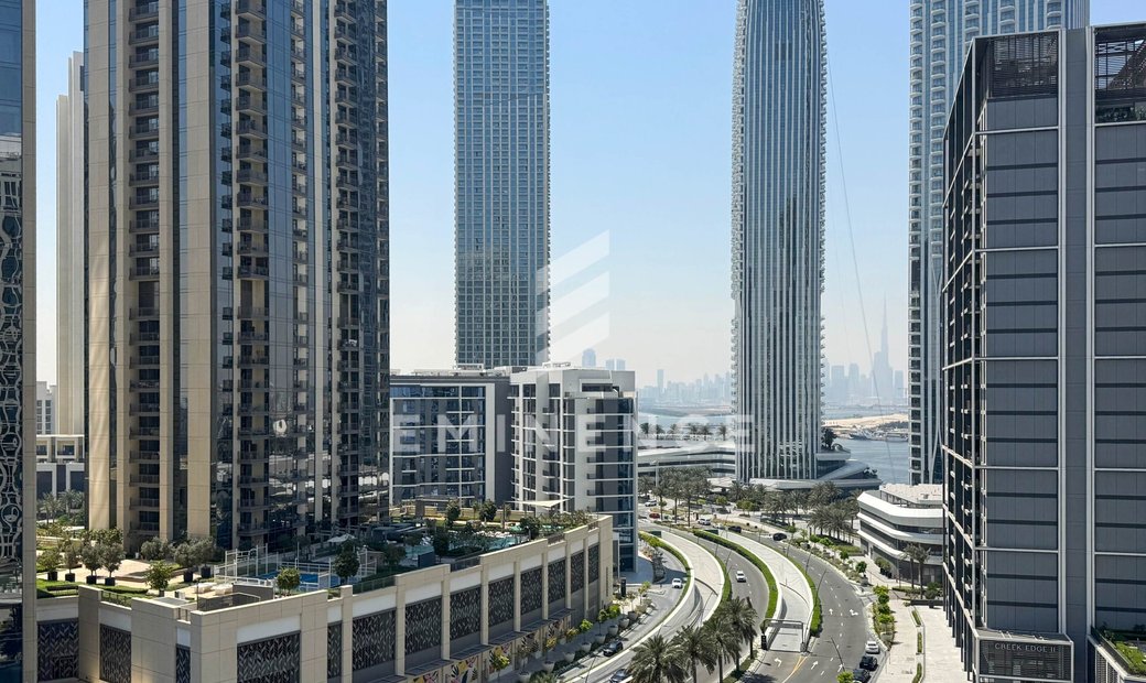 Brand New | Vacant | Burj Khalifa View In Dubai, Dubai, United Arab ...