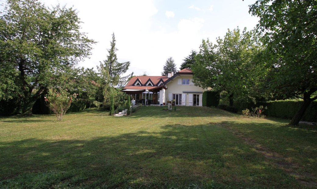 Fillinges Traditionnelle In Fillinges, Auvergne Rhône Alpes, France For ...