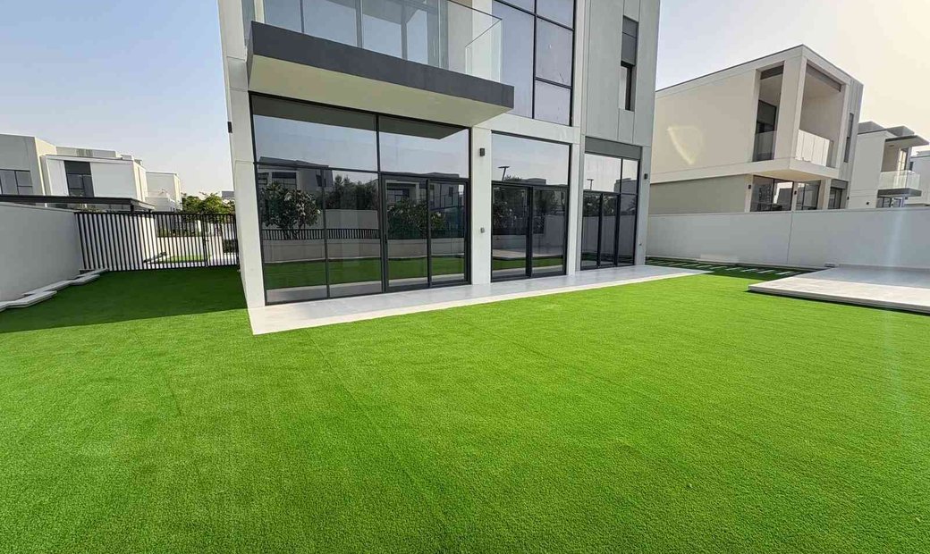 Fully Landscaped |Huge Plot | Next To Amenities In Dubai, United Arab ...