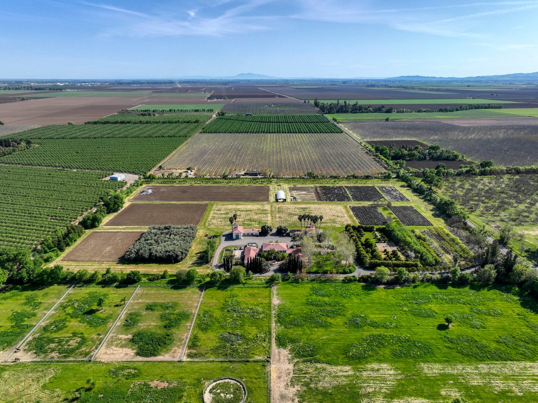 9420 9422 Stevenson Bridge Road, In Winters, California, United States ...