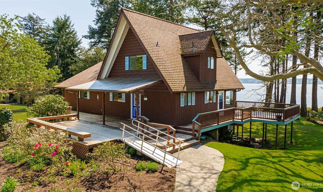 Hafen Am Wasser Auf Camano Island In Camano, Washington, Vereinigte ...