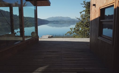 Luxury lakefront homes for sale in Colonia Suiza, Río Negro, Argentina ...