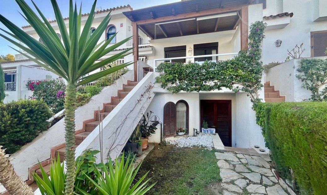Estepona Townhouse In Estepona, Andalusia, Spain For Sale (15534655)