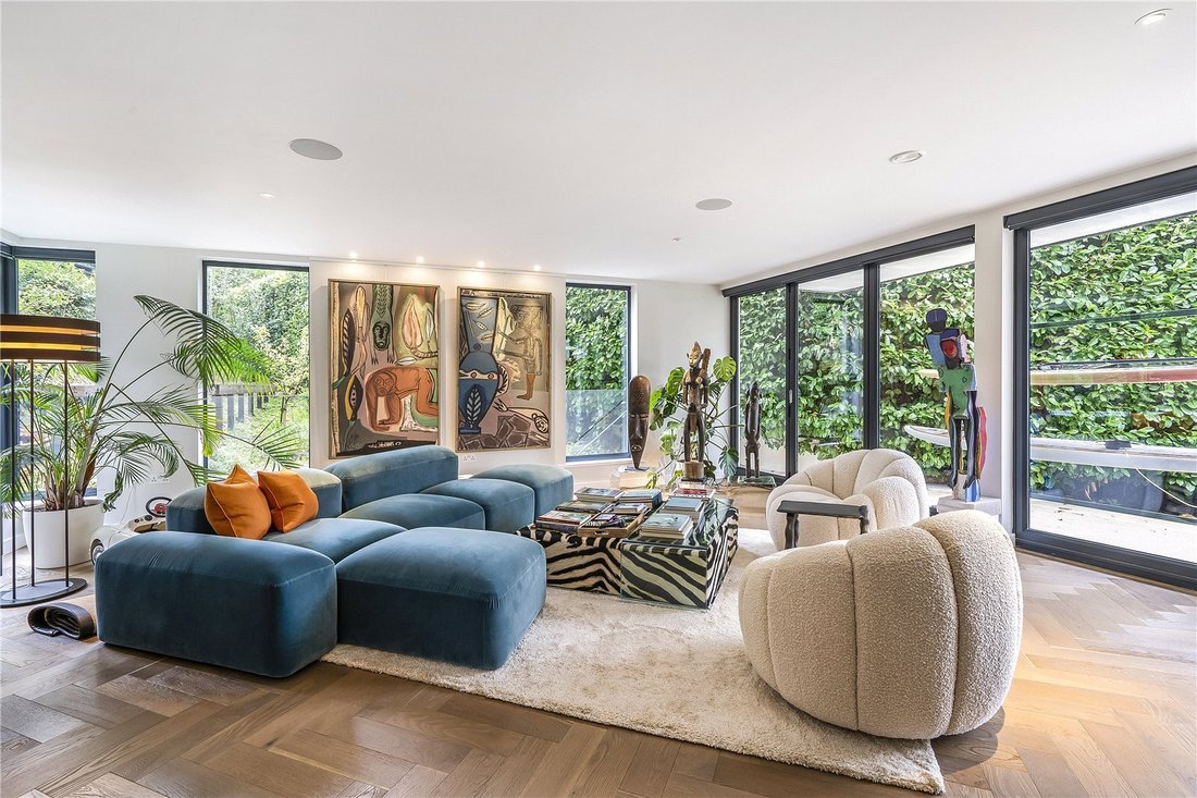 Stonehouse Lane, Cookham, Maidenhead In Cookham, England, United ...