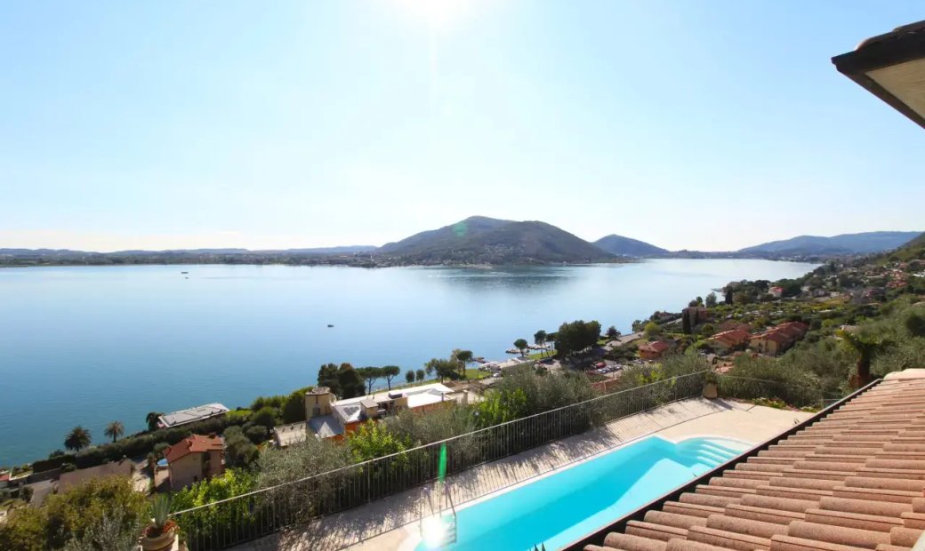 Villa In Predore (Bg) In Predore, Lombardy, Italy For Sale (15535652)