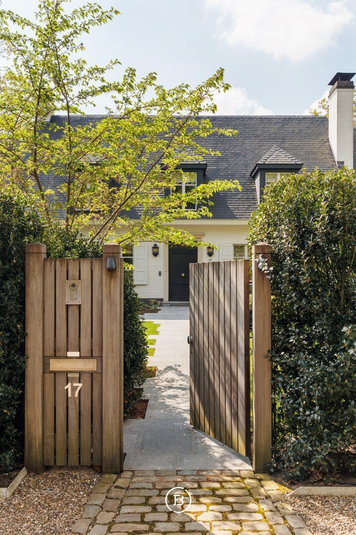 Characterful Villa In Heist Op Den Berg, Flanders, Belgium For Sale (15536804)