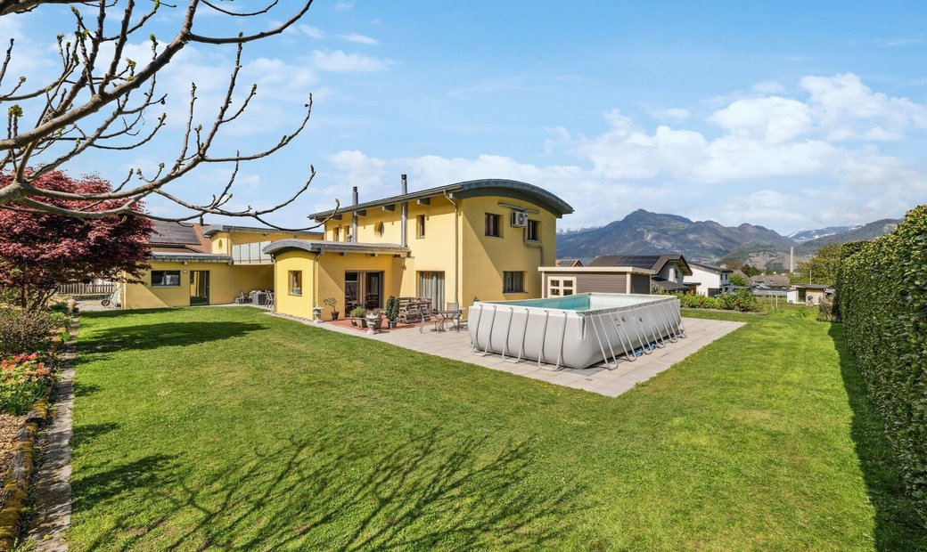 Contemporary Villa With Annex In Muraz In Collombey, Valais ...