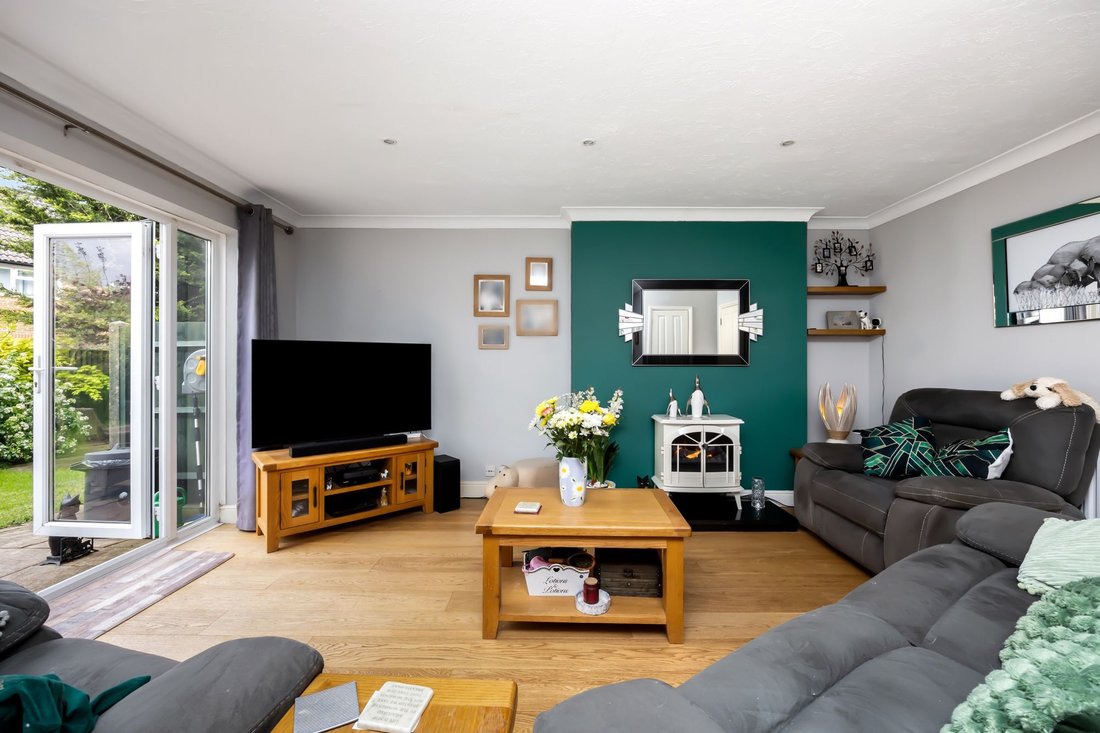 House Horley In Horley, England, United Kingdom For Sale (15541515)