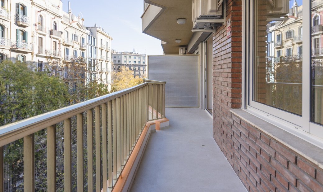 Brand New, Newly Renovated Quality Apartment In In Barcelona, Catalonia ...
