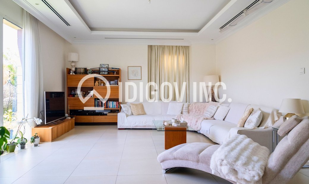 Type 3 S2 | Single Row | Close To In Dubai, Dubai, United Arab Emirates ...