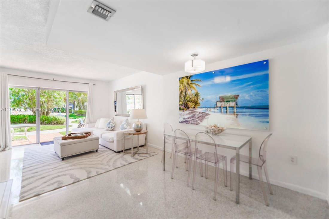 Condo Key Biscayne In Key Biscayne, Florida, United States For Rent ...