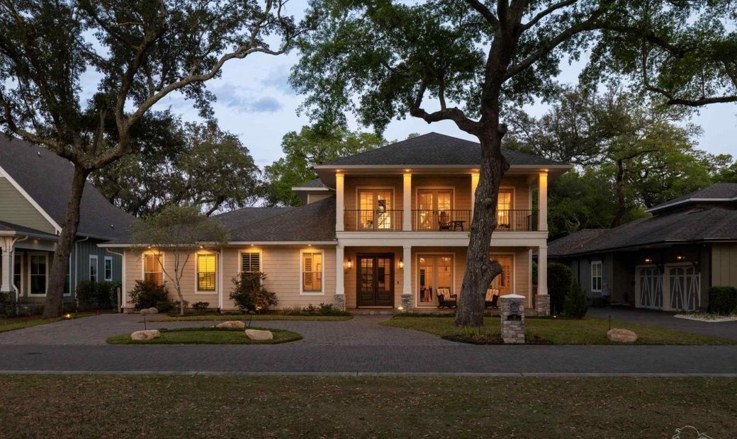 Exquisite Home In Exclusive Emanuel Point In Pensacola, Florida, United ...