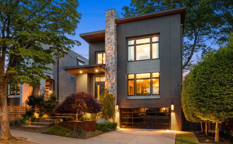 Luxury Homes In Atlanta Suburbs