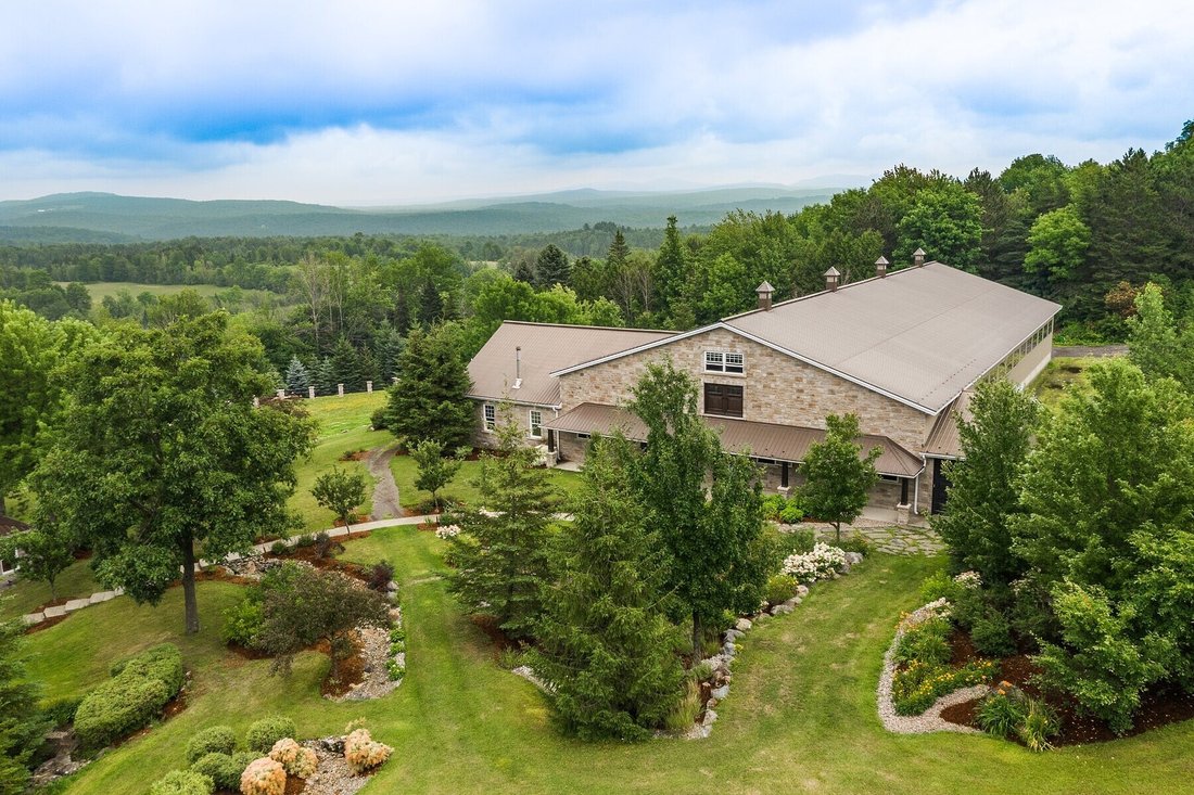 Sutton, Eastern Townships In Sutton, Quebec, Canada For Sale (15553378)