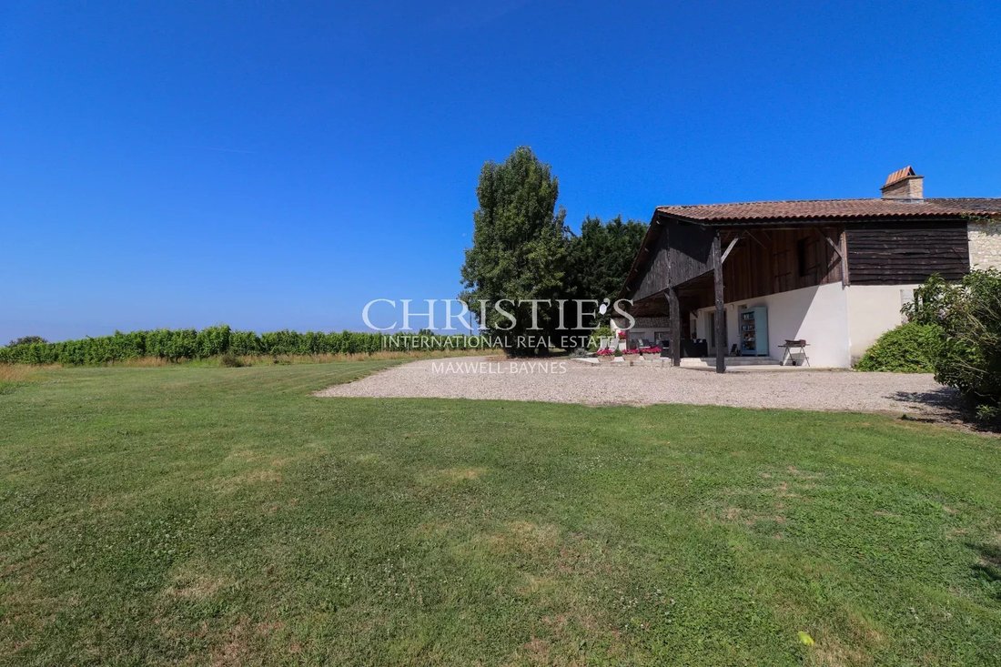 Stunning Farmhouse Estate With Charming In Duras, Nouvelle Aquitaine ...