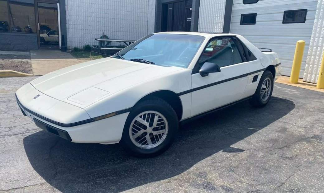 1986 Pontiac Fiero In Elk Grove Village, Il, United States For Sale ...