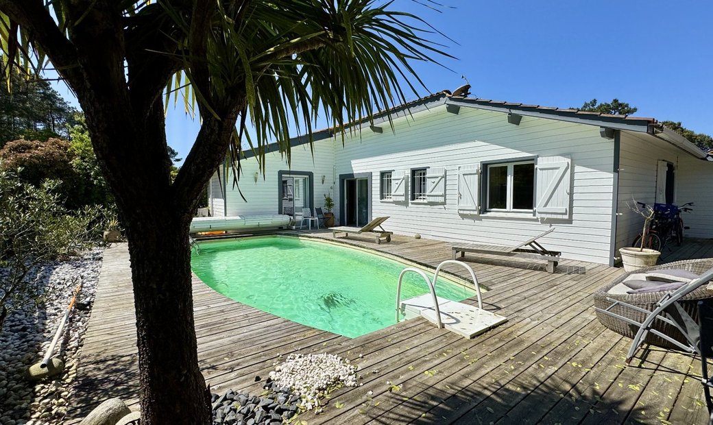 Maison De Type T5 De 115 M2 Avec Piscine In Labenne, Nouvelle Aquitaine ...
