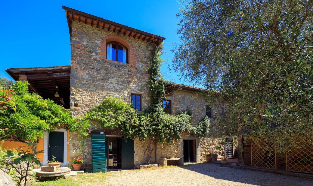Beautiful Hamlet With An Ancient Mill In The In Loro Ciuffenna, Tuscany ...