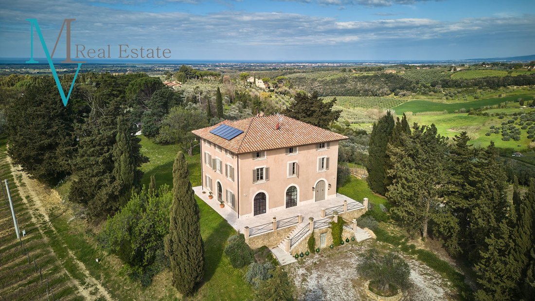 Prestigious Estate With Villa And Vineyards For Sale In In Tuscany ...