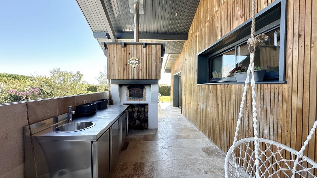 Superbe Renovation Pour Cette Ferme Du In Pouillon, Nouvelle Aquitaine ...