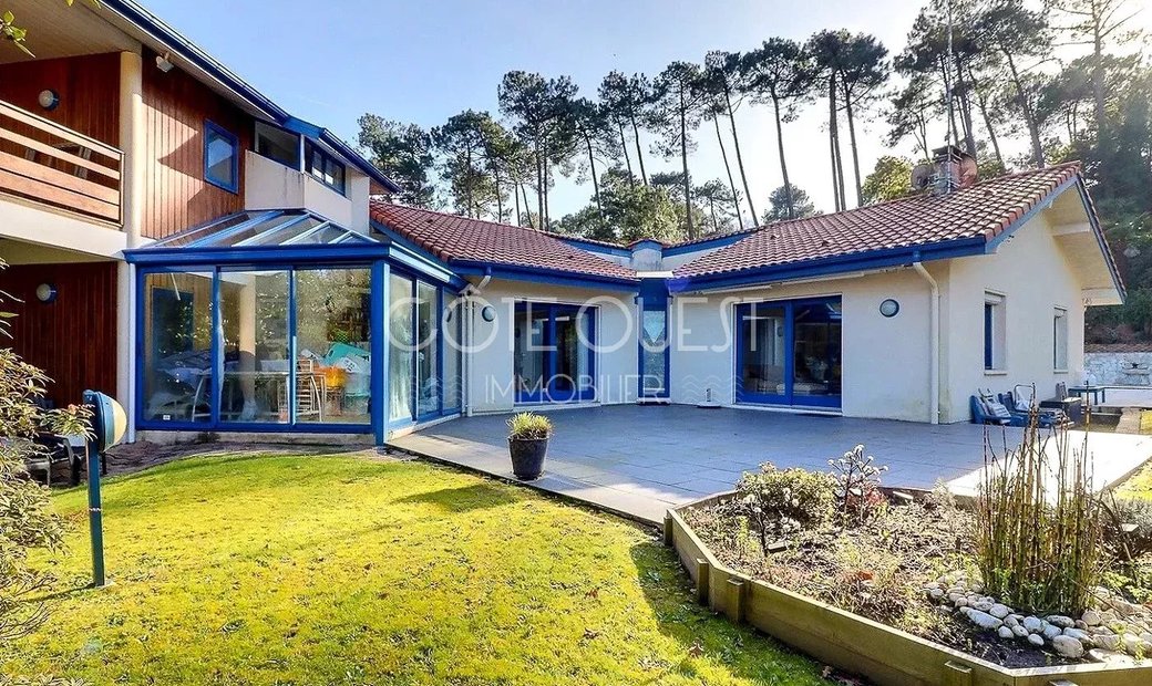 For Sale Hossegor An In Hossegor, Nouvelle Aquitaine, France For Sale ...
