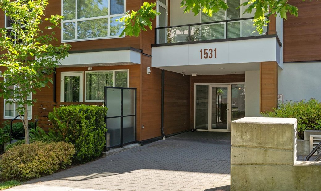 Victoria Residential In Victoria, British Columbia, Canada For Sale ...
