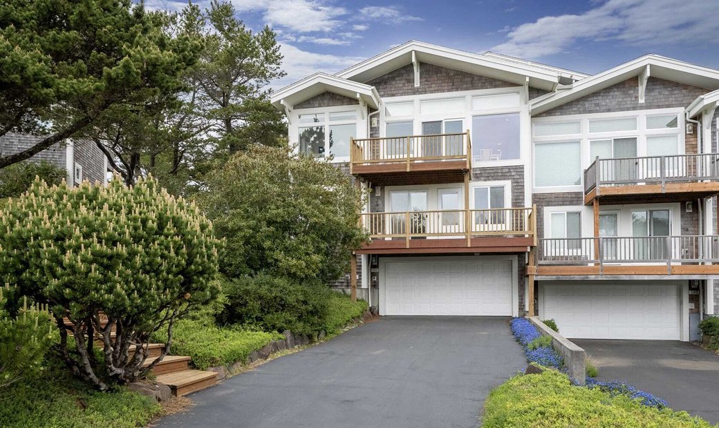 Condo For Sale In Oceanside In Tillamook, Oregon, United States For ...