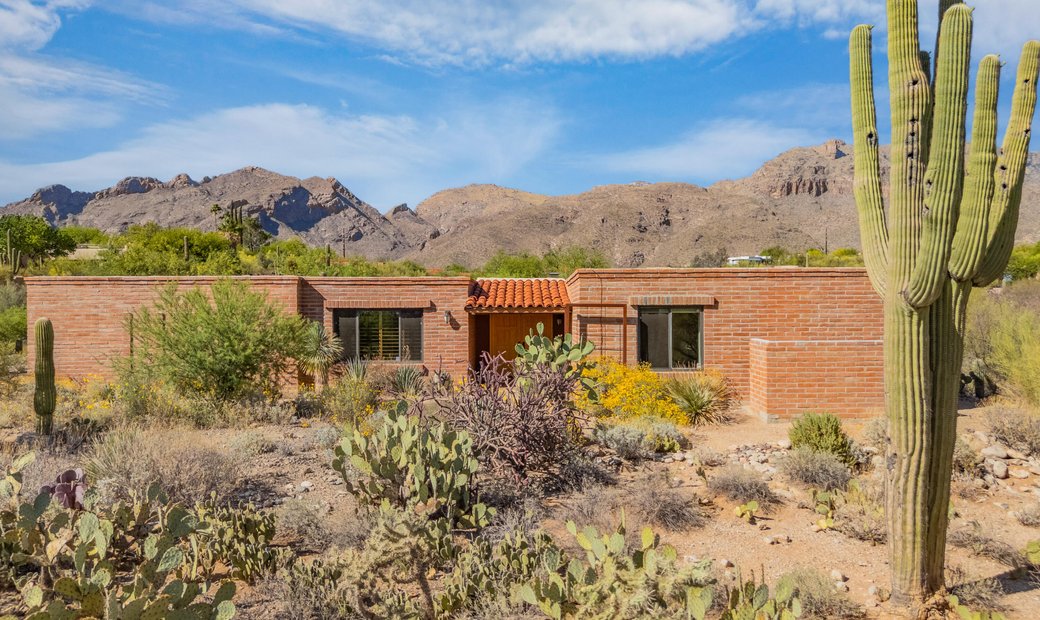 Adobe Home Clásico Actualizado En Tucson, Arizona, Estados Unidos En ...