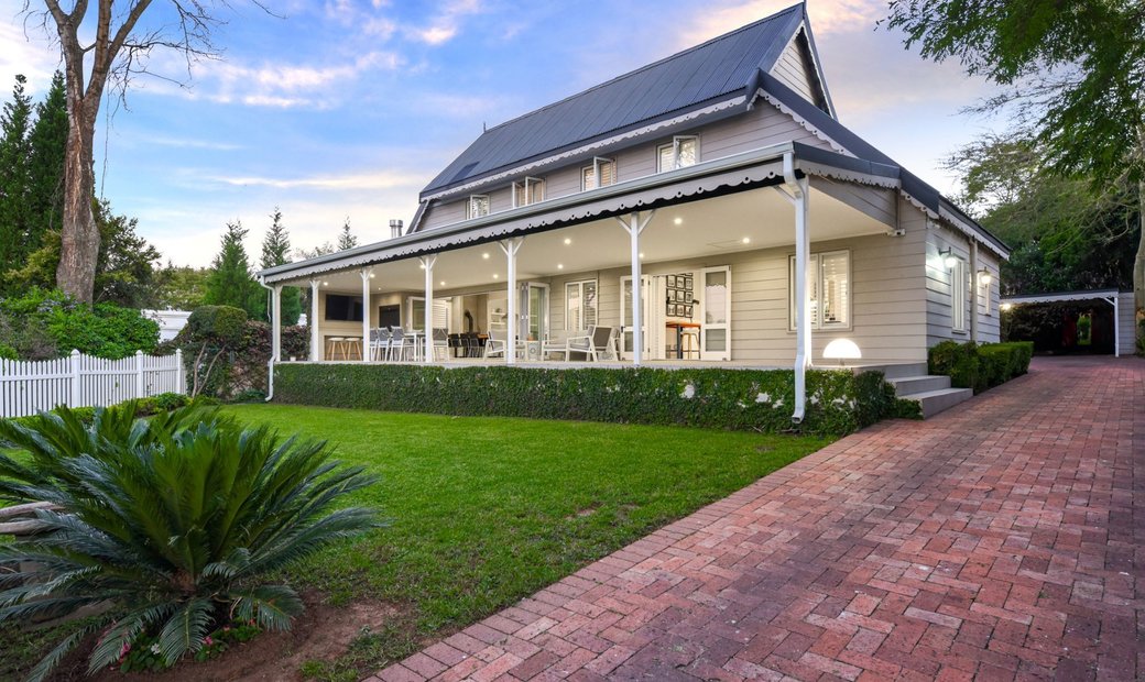 Tranquil Modern Country Manor With Separate In Midrand, Gauteng, South ...